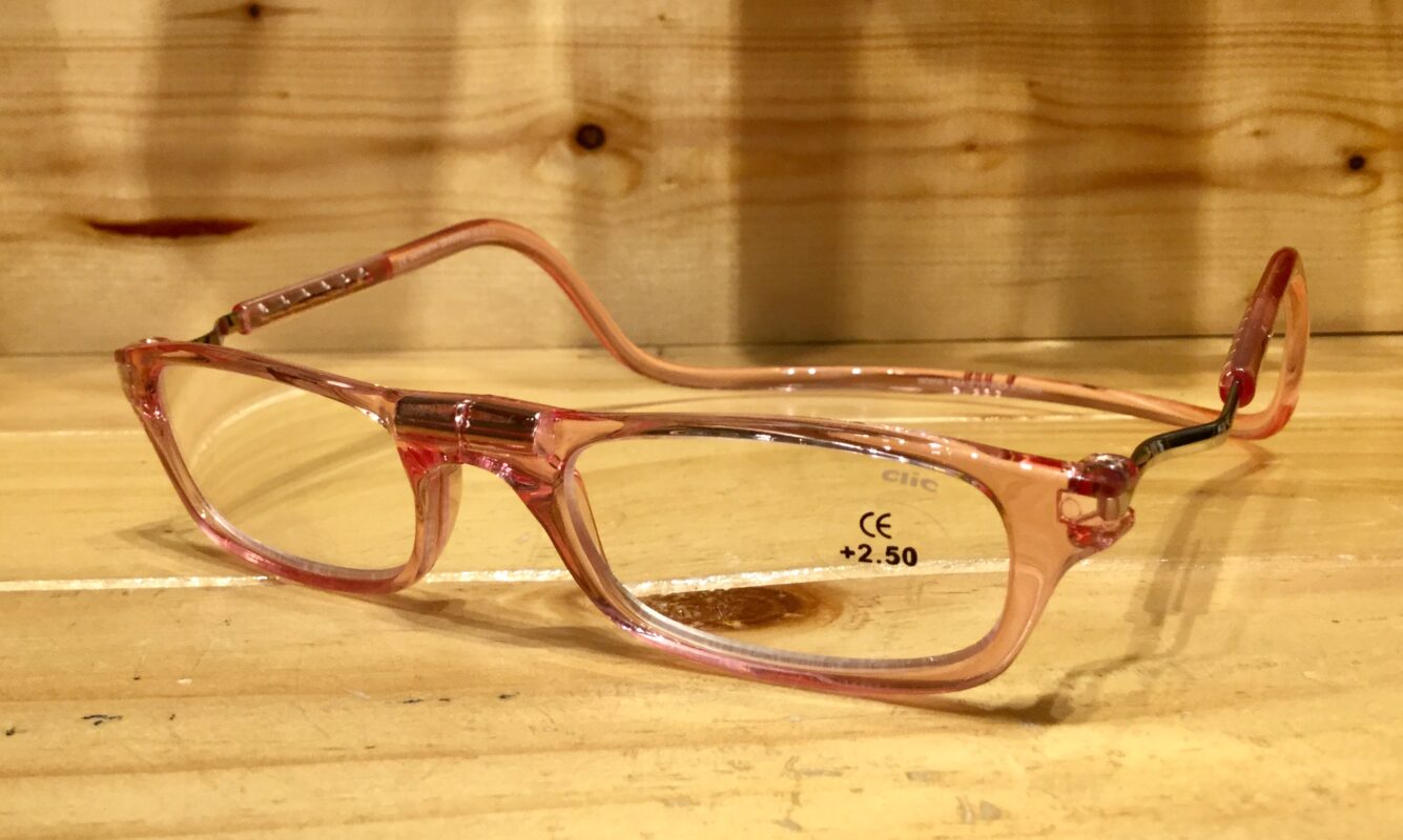 แว่นตา Clic รุ่น Reader สีชมพู – Outdoor Vision